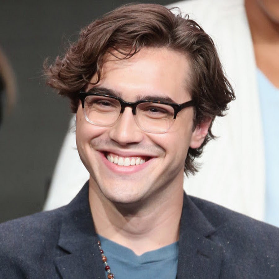 Ryan McCartan IL - YouTube