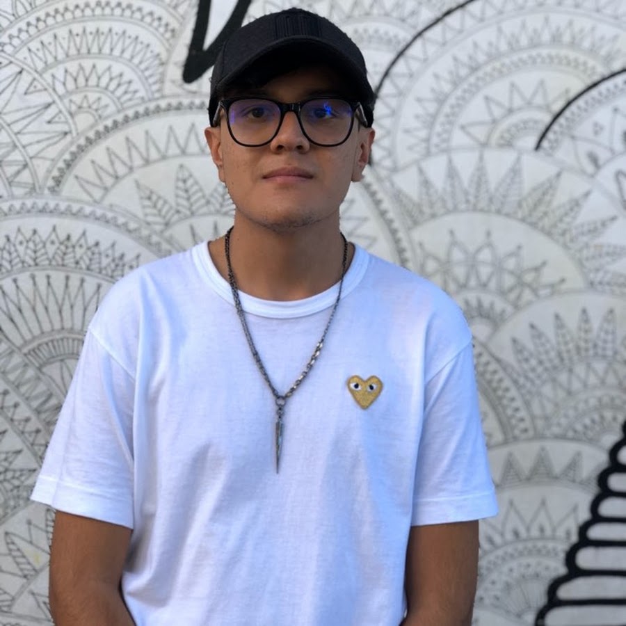 Victor Álvarez - YouTube