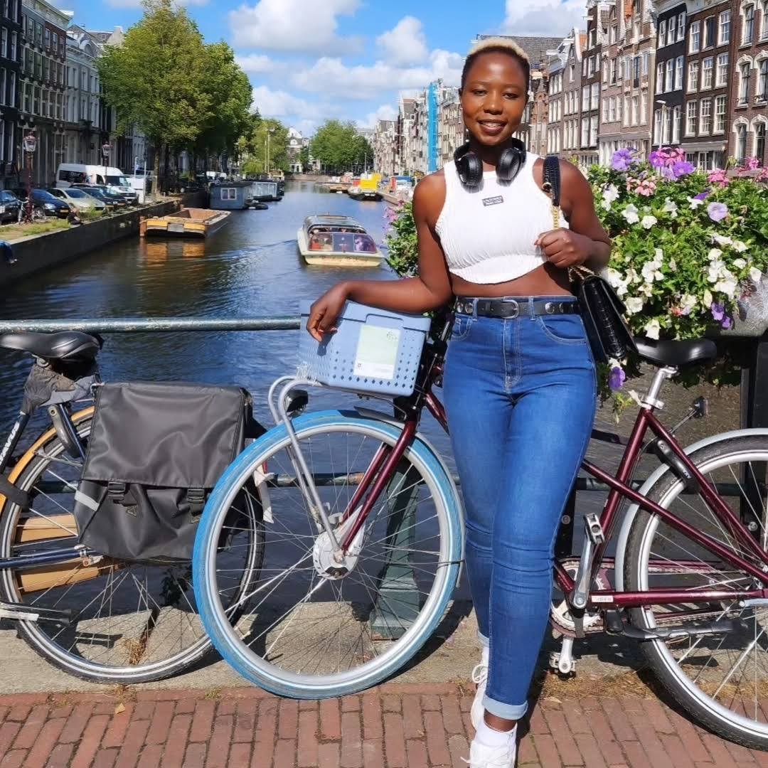 Post from Dee Mwango