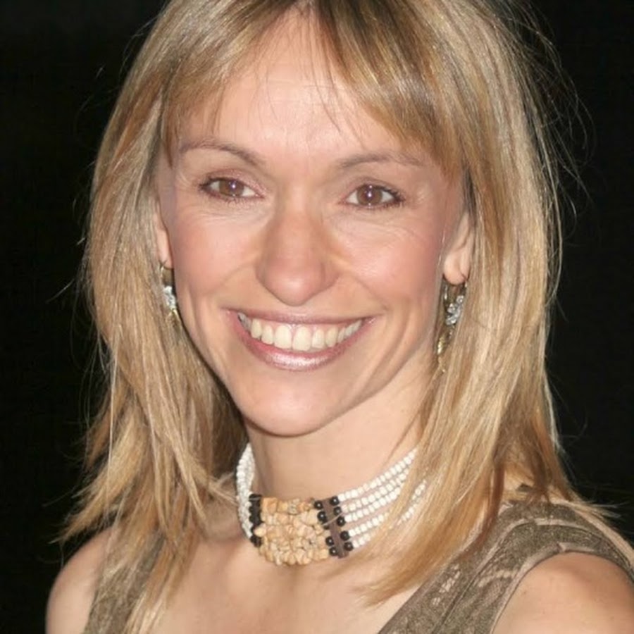 Michaela Strachan - Topic - YouTube