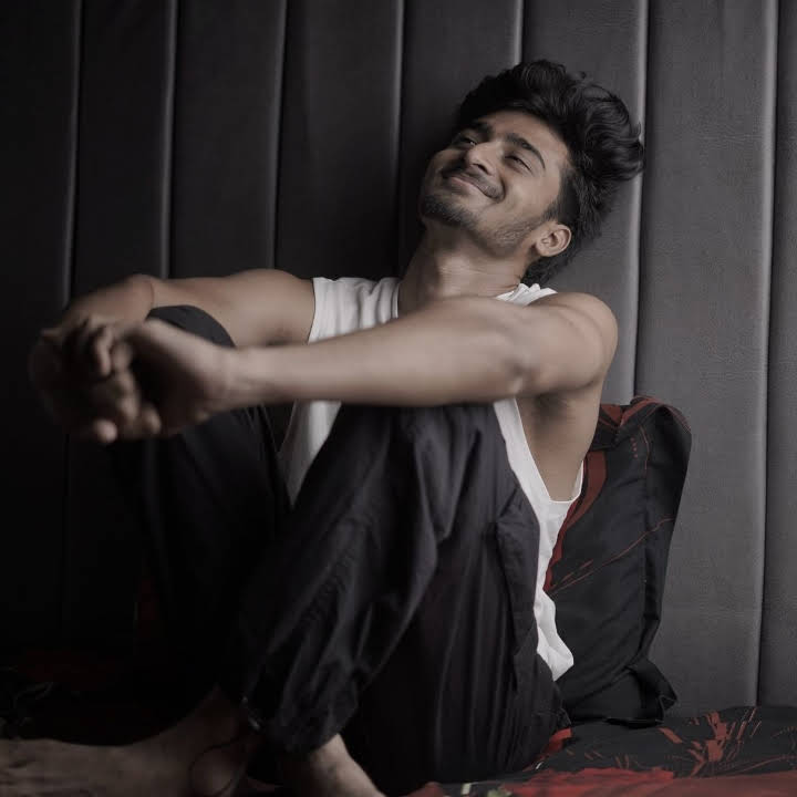Post from Roshhh official