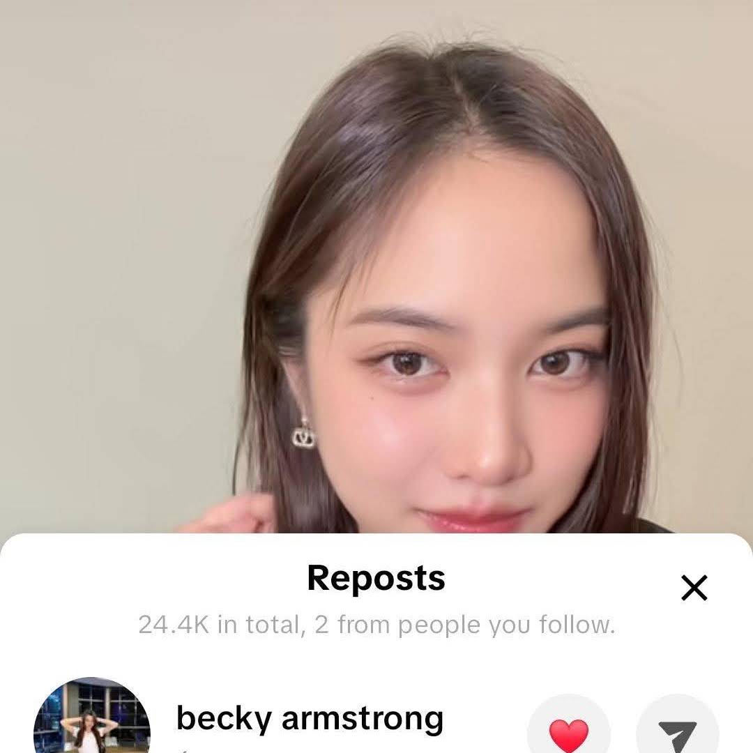 Post from Freen & Becky GL Love 🫶🏻