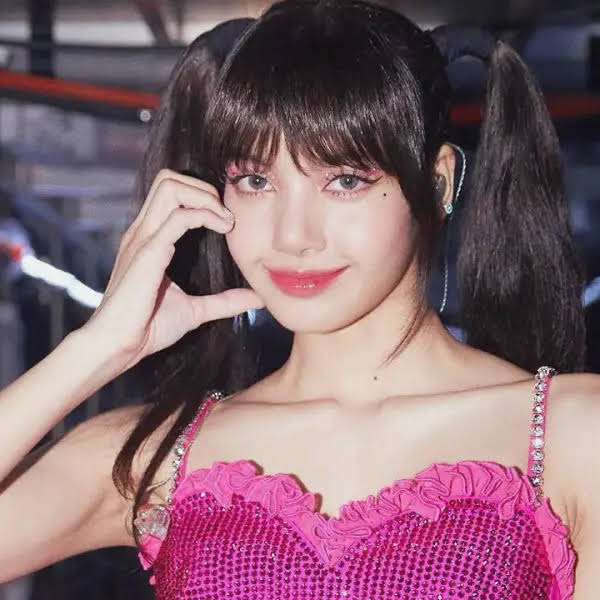 Post from LISA MANOBAN นักเต้นอันดับ 1