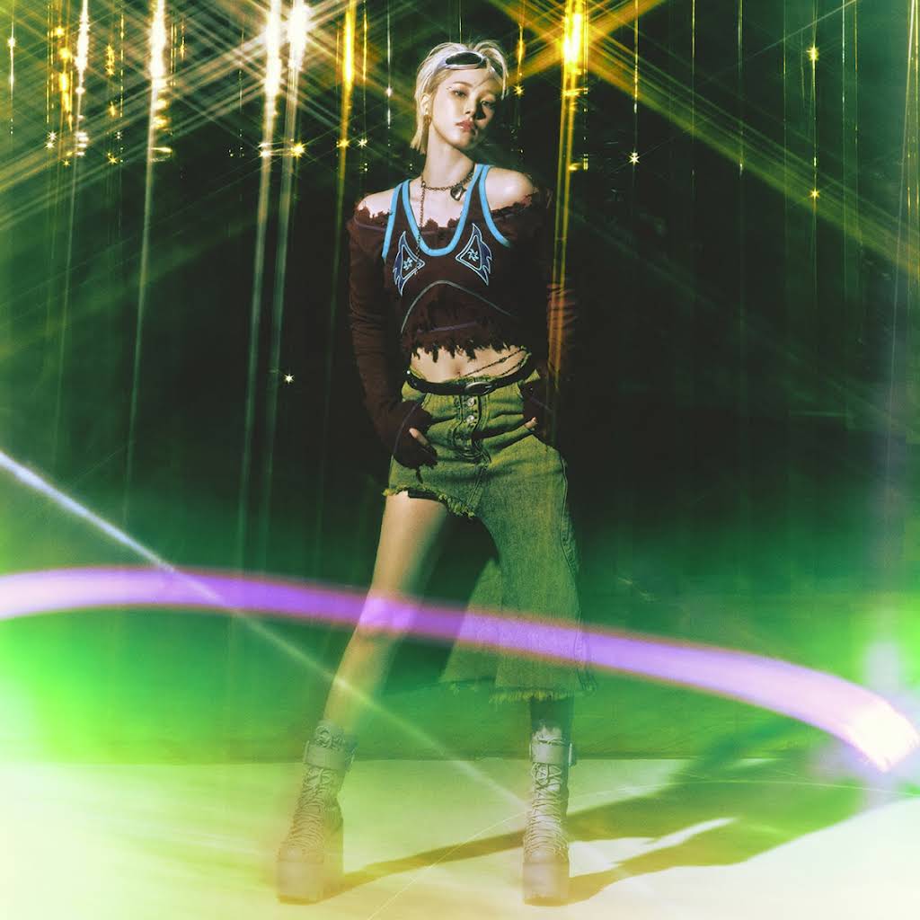 Everglow #Yiren #Mia #EU comeback photos are here! - K-POP - allkpop forums