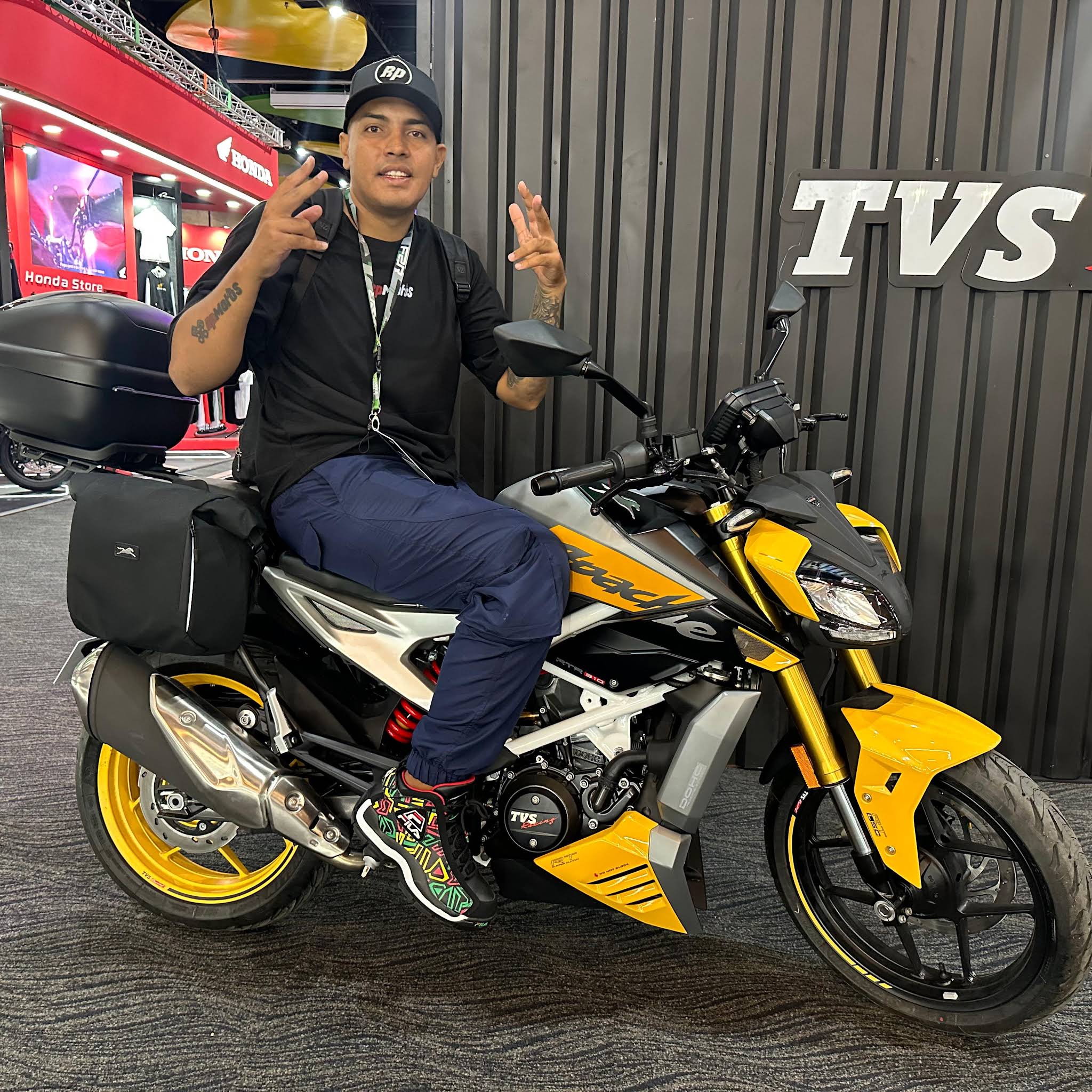 Post from Samuel Carvajal