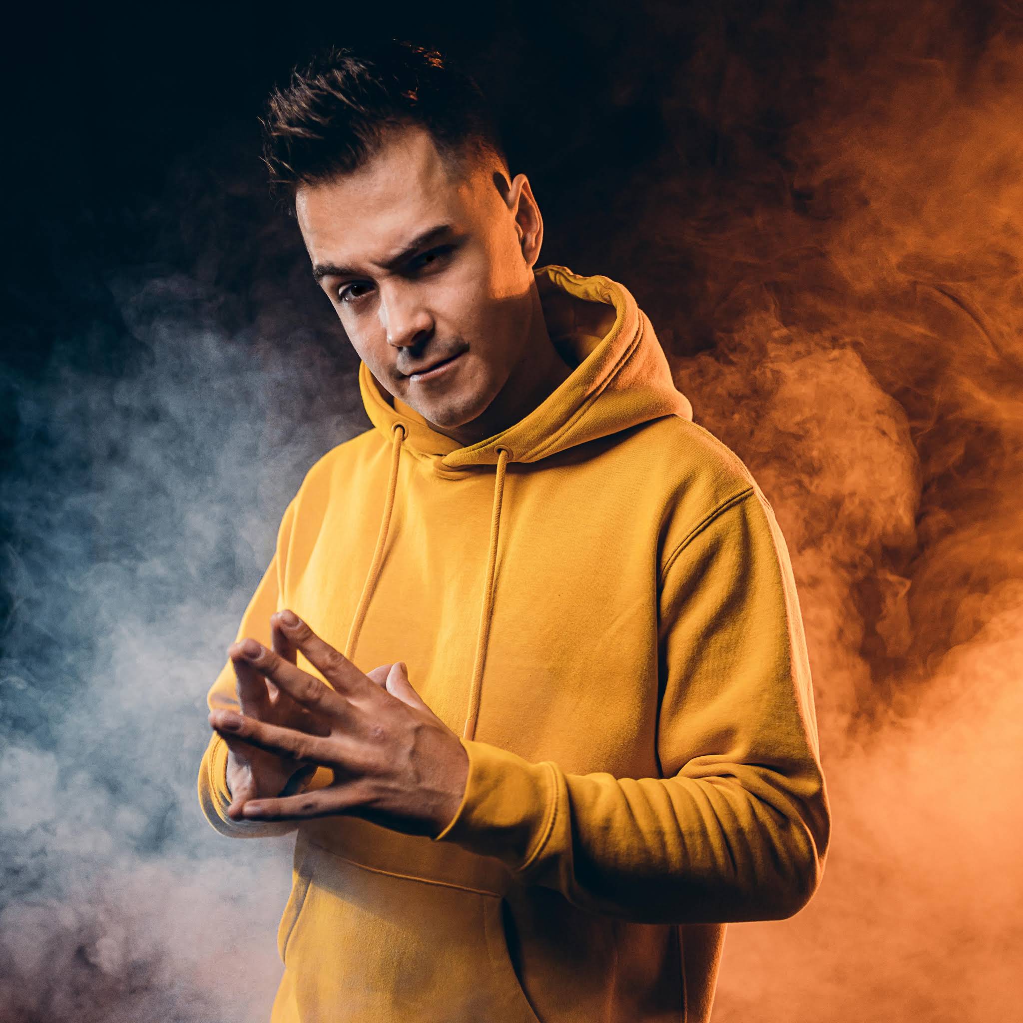 Post from reZi - Born To Be a Gamer