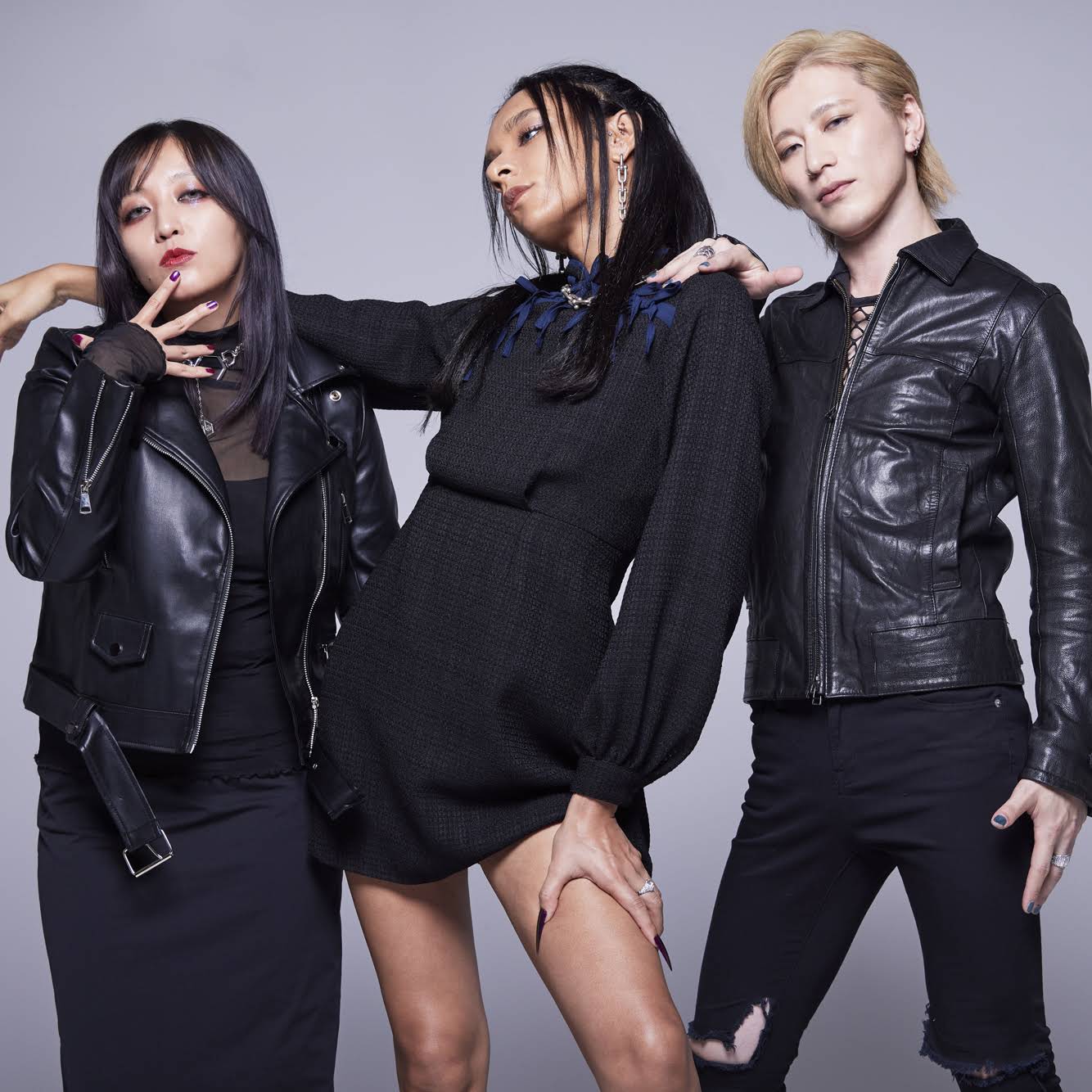 Post from 女王蜂 / QUEEN BEE official YouTube channel