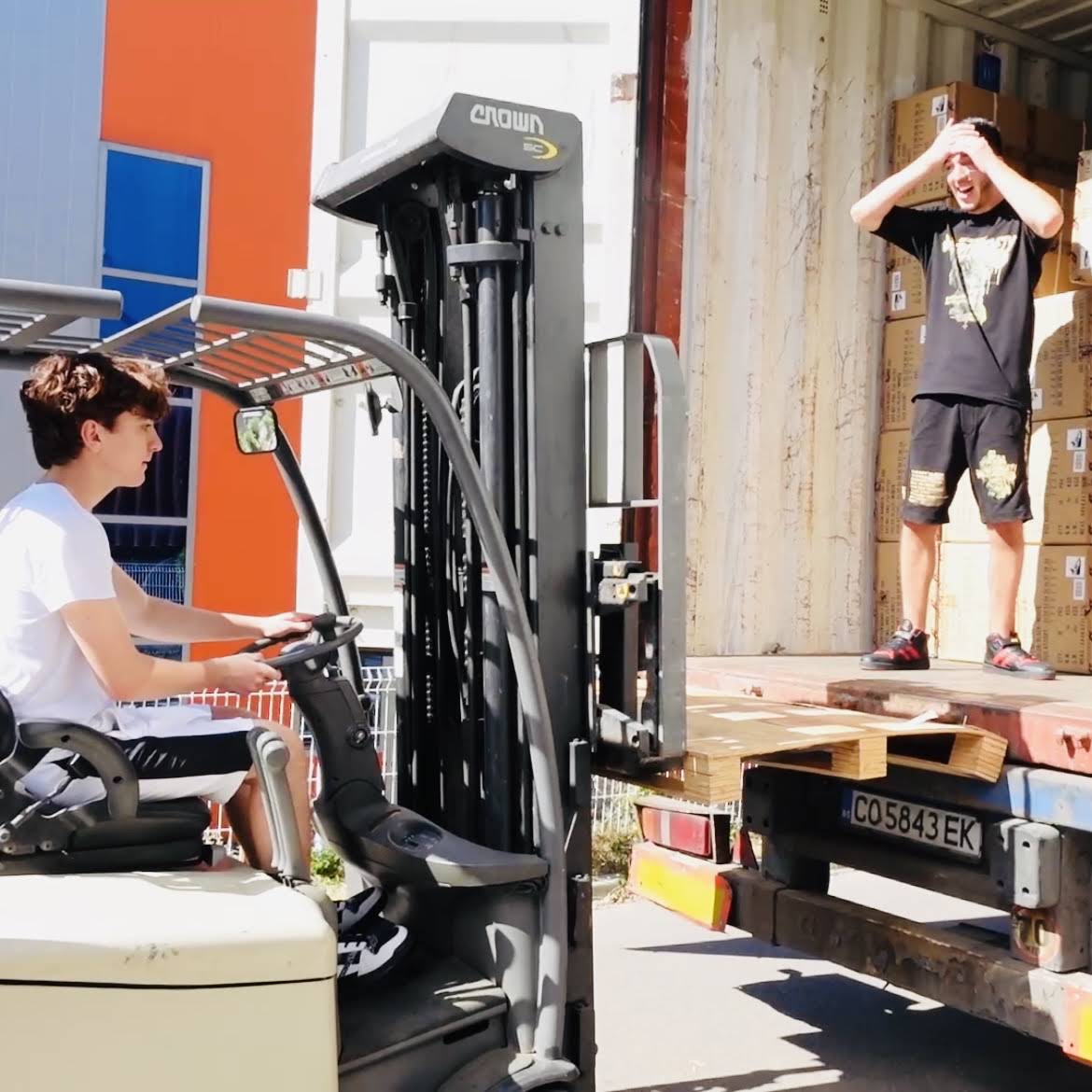 Post from Andy Studio