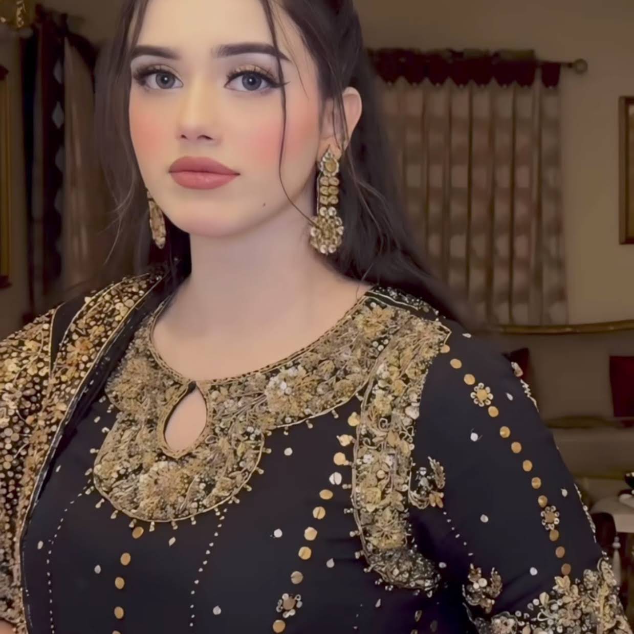 Post from Alina Amir