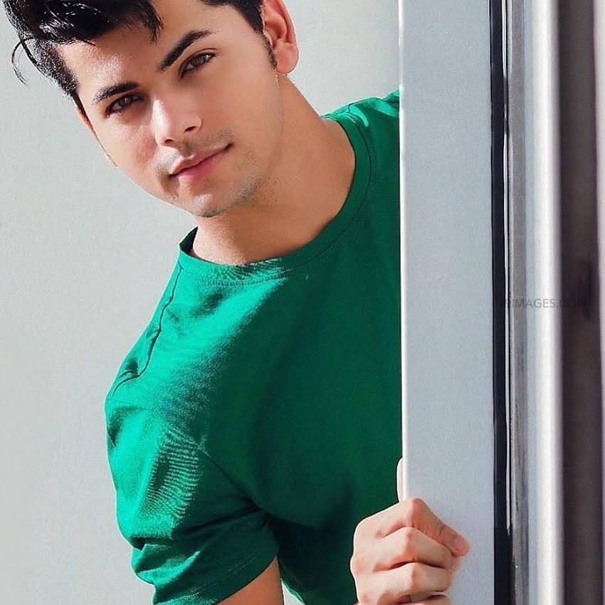 Post from ♥︎ SIDDHARTH X LOVELYBOY ♥︎