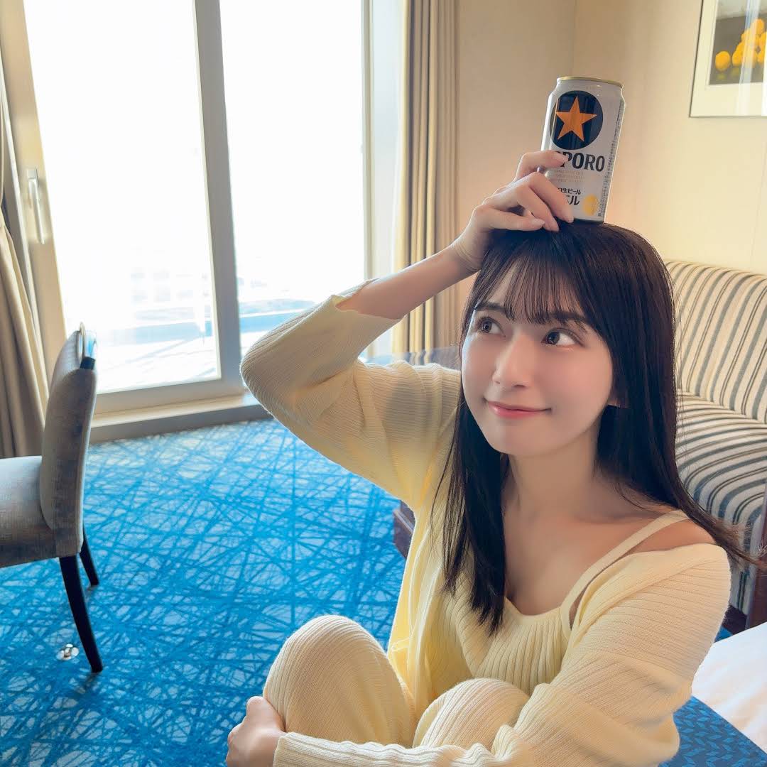 Post from CHIERU travels everywhere in a skirt