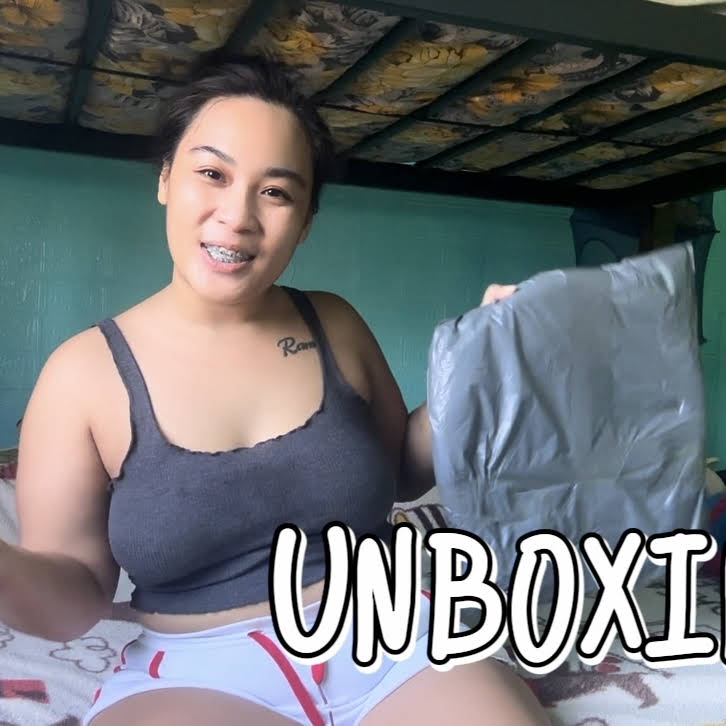 Post from Julia Evangeline Vlogs