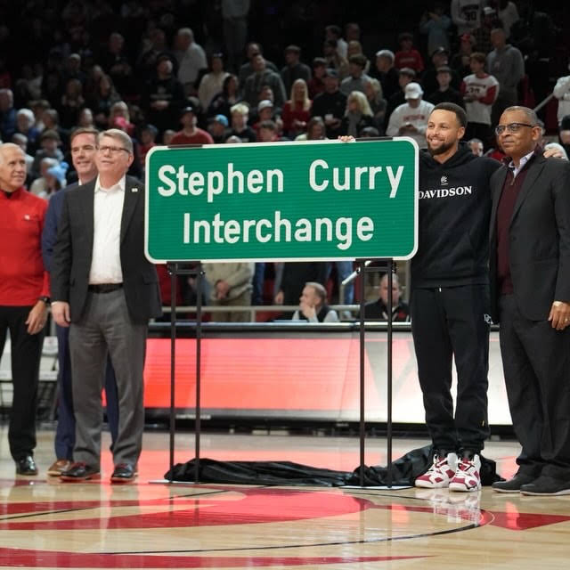 Post from Stephen Curry