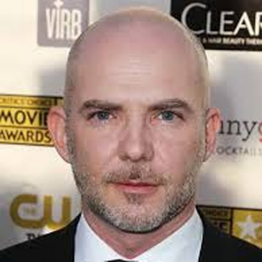 Dan Romer - Topic - YouTube