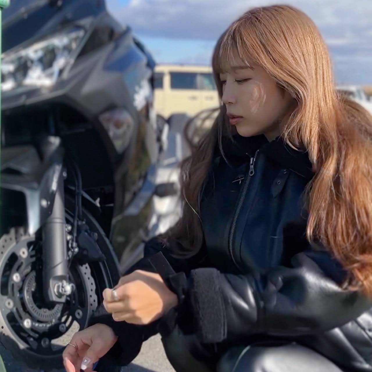 Post from Rena.motovlog
