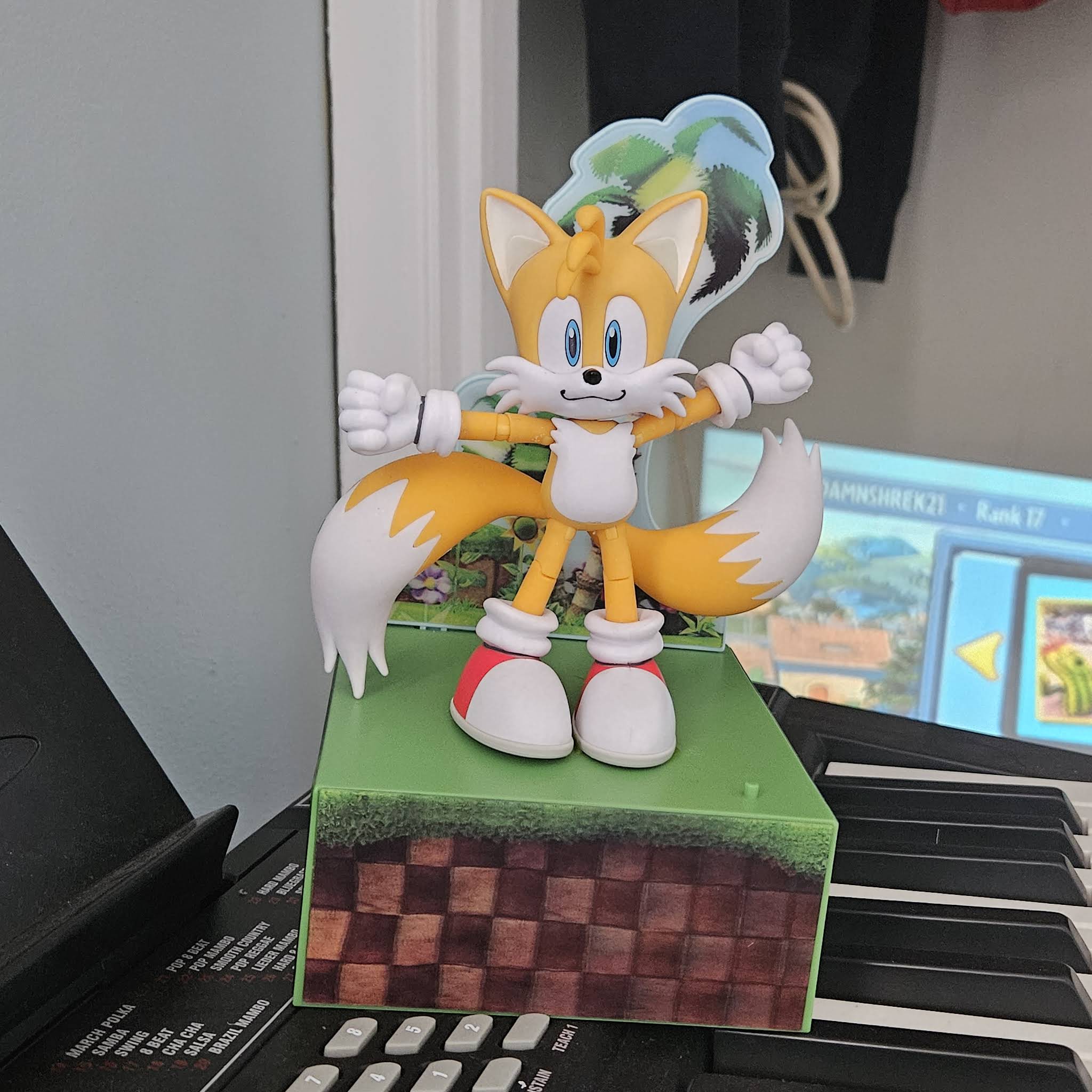 Post from Albert's Tails