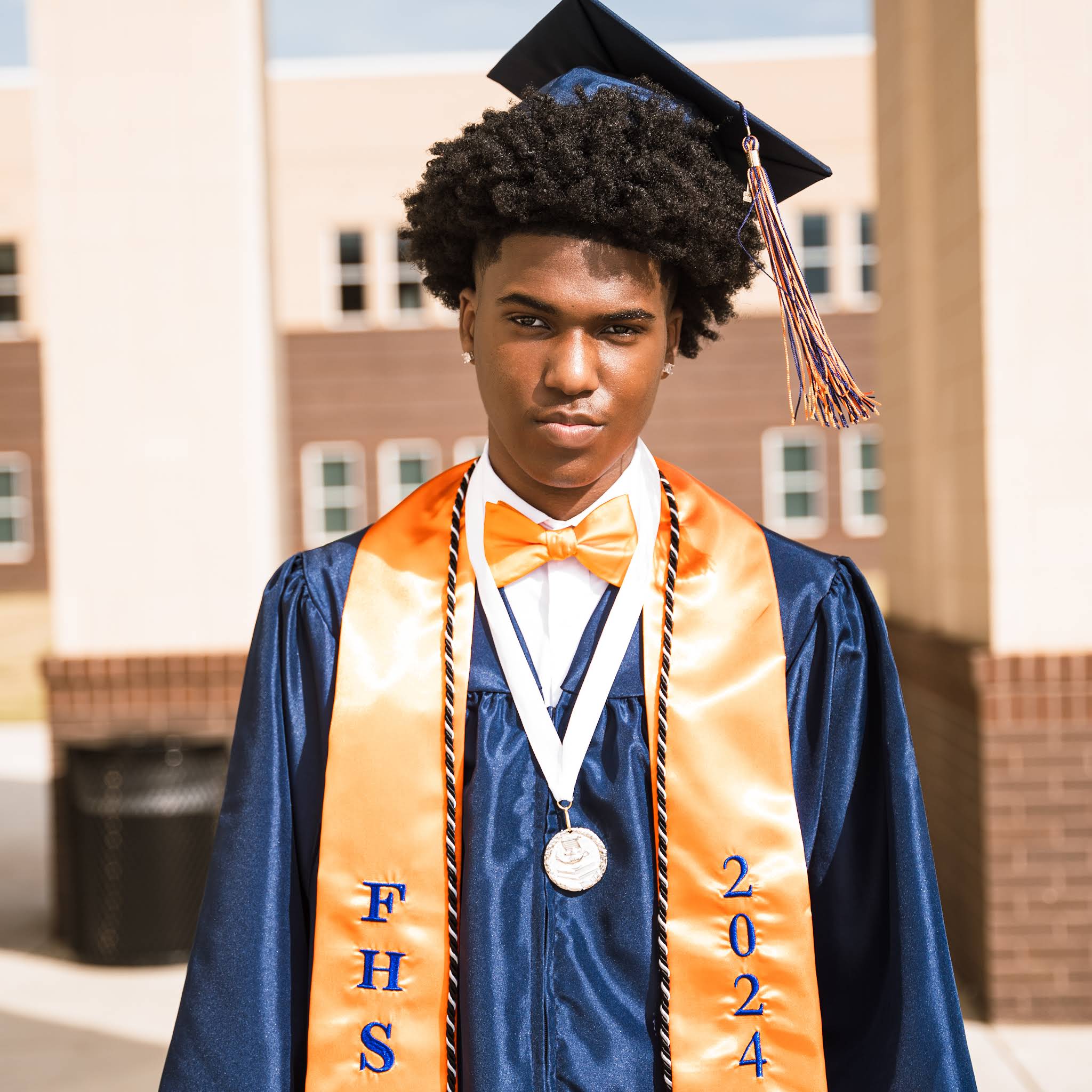 Post from Roman Too lit