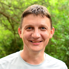 YouTubers like Geoff Marshall and similar channels