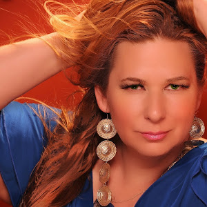 Behind the scenes of NYFW with plus models Claudia Floraunce and Susan ...