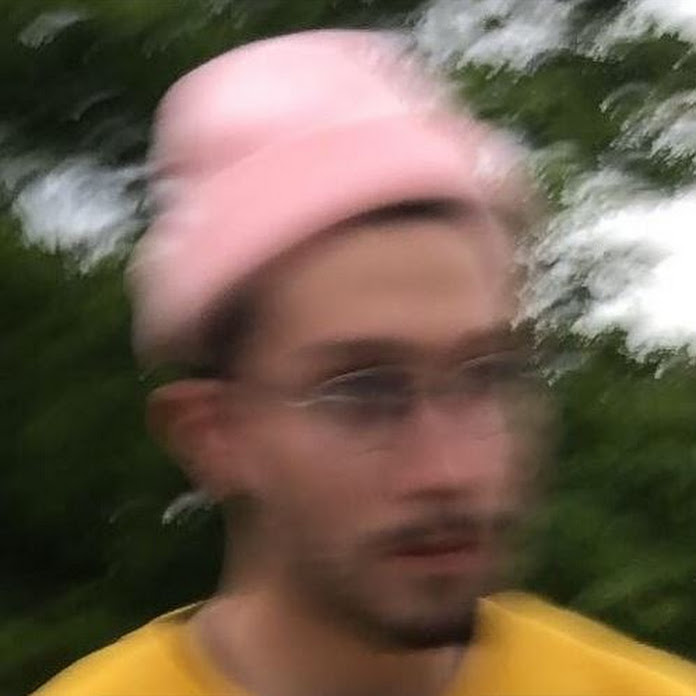 bbno$ Net Worth & Earnings (2024)