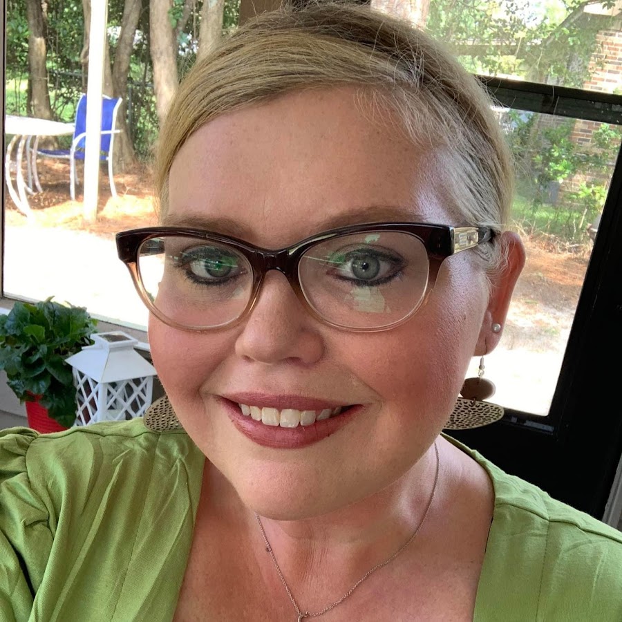 AKedOLQ0vLIpPT8klSeIevR3FUSaXd4v3sEW8BQii1TXmQ=s900-c-k-c0x00ffffff-no-rj