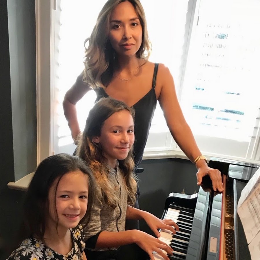 AKedOLQO8gZjtuOQKZQQqhhcKdYLA7TfyT4VQhUJu0Ad=s900-c-k-c0x00ffffff-no-rj