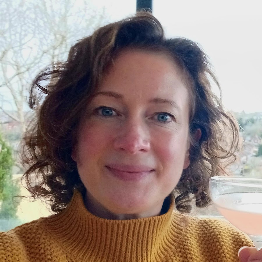 AKedOLQS9SlnlS4OFnKtBX1Fw6bedQir_Az0knyR6nXC=s900-c-k-c0x00ffffff-no-rj