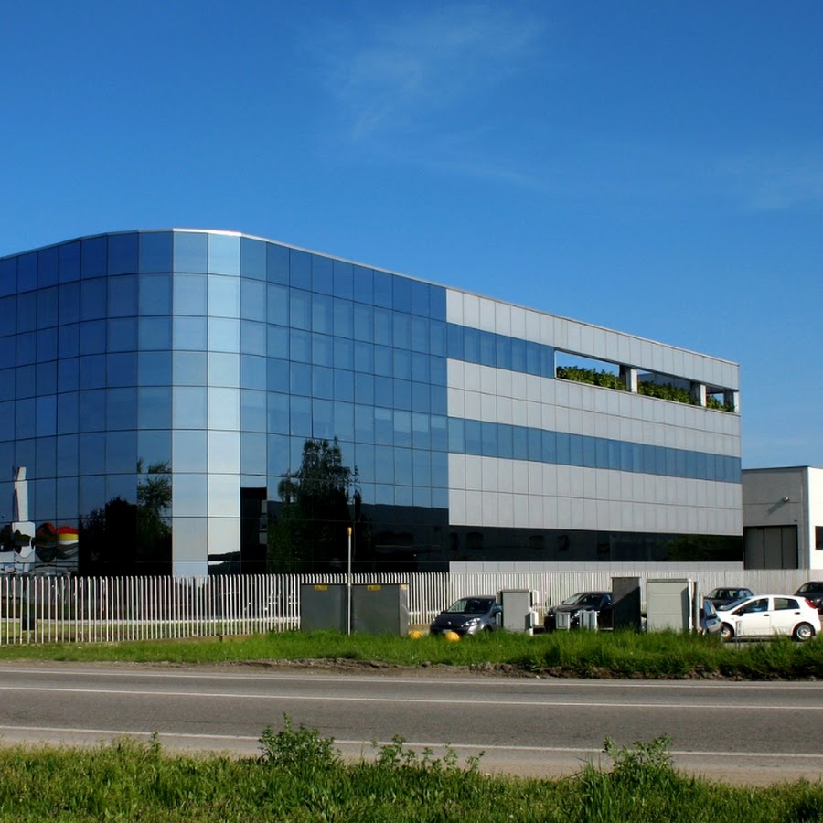 AKedOLQTSjlrhDfgNw3jxH_4zAoWUqy9yzr1PHbR9HSq=s900-c-k-c0x00ffffff-no-rj