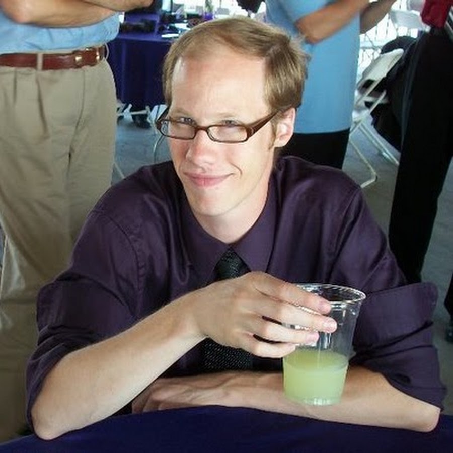 AKedOLQkulFQhbR2XrhTa8A7bUK5TNWInOIOtrR3M33EMA=s900-c-k-c0x00ffffff-no-rj