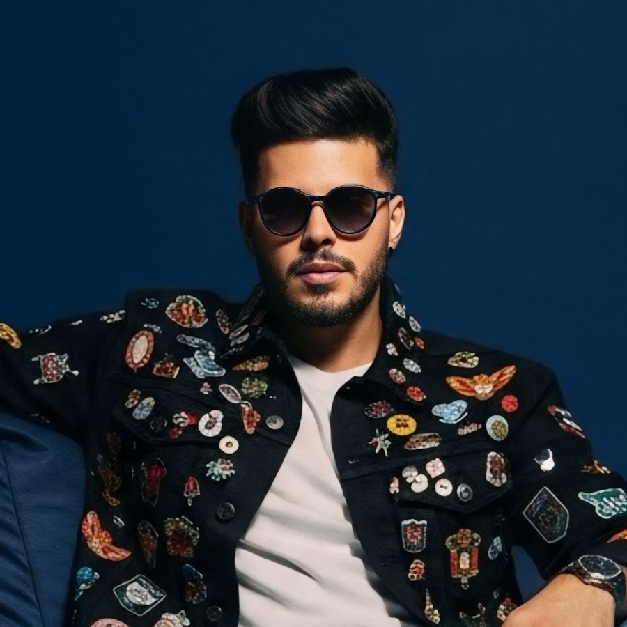 AKedOLQotlAB0Ytyp1_hclaJBygn0jtLq_kdeuoUx4zg=s900-c-k-c0x00ffffff-no-rj