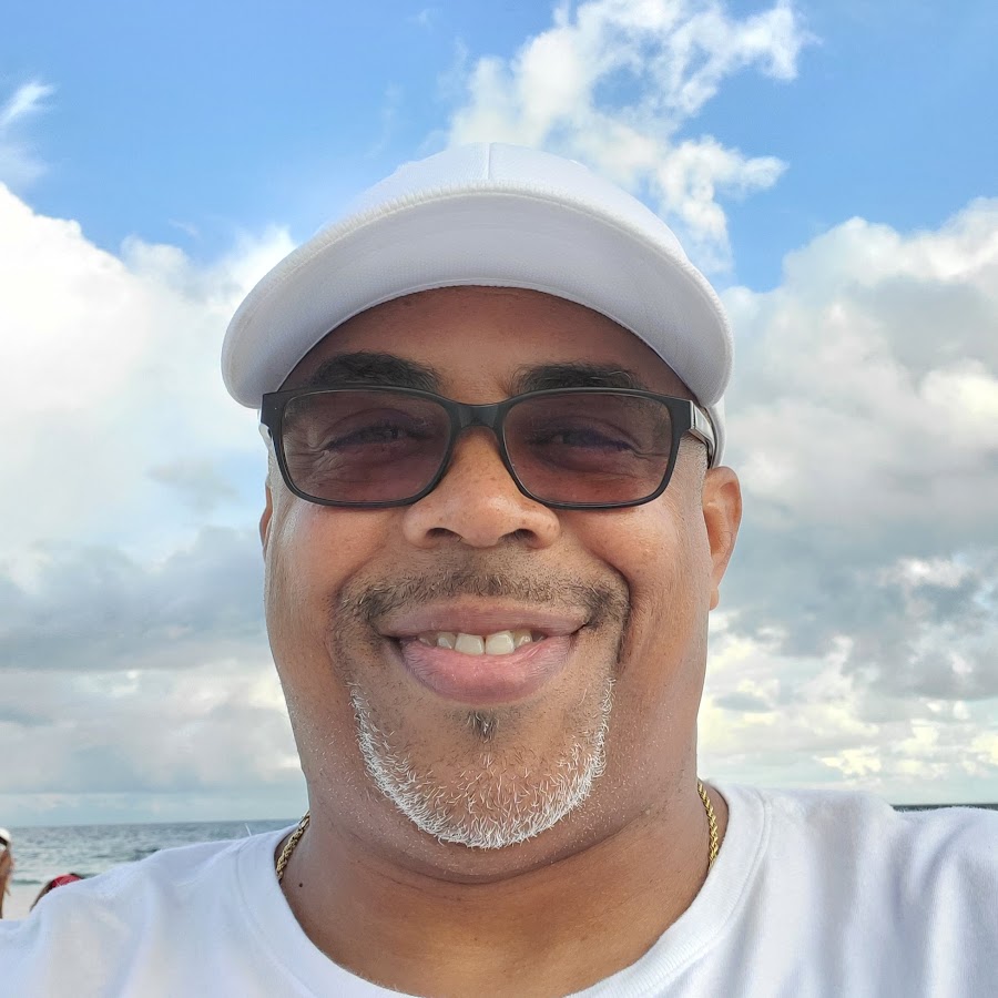 AKedOLQv8nBjjjVc7W8rAS-j7c9jxZDsGB3H-FczfMhsmQ=s900-c-k-c0x00ffffff-no-rj