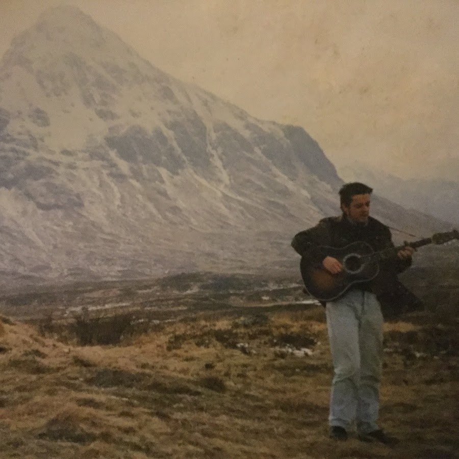 AKedOLR6IcJxouzDVdgyoWaDJyoLC-9d4xzbZs-Vmttw=s900-c-k-c0x00ffffff-no-rj