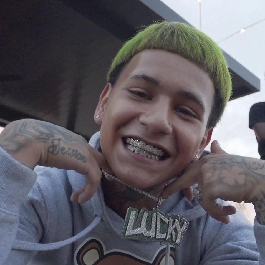 AKedOLRAhMETzleki8MiaPcG8vqlusn4a-1kTAjZTkVfMA=s900-c-k-c0x00ffffff-no-rj