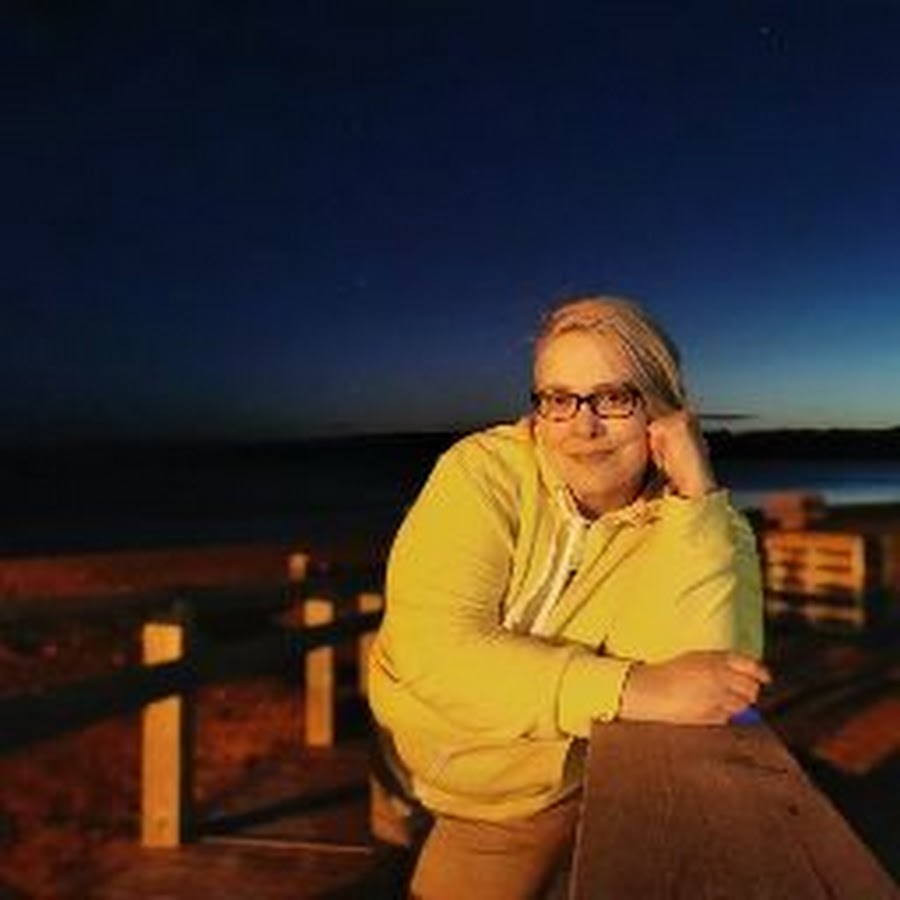 AKedOLRMpG2smu86itXZigMjuoyshsLVT3ruIJgVYpIUmg=s900-c-k-c0x00ffffff-no-rj