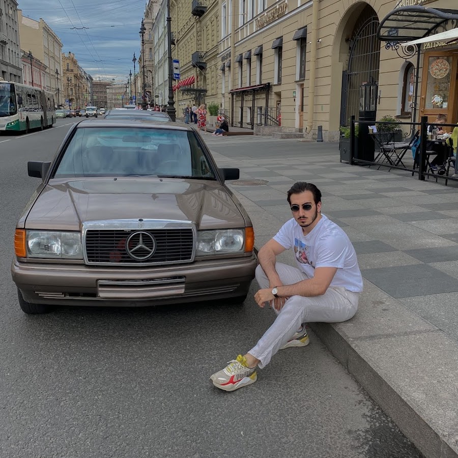 AKedOLRSBMUg_r-vtJOaBGdfscCDDyth1MyLqckyhmFSJQ=s900-c-k-c0x00ffffff-no-rj