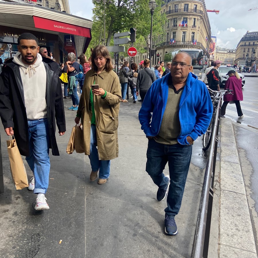 AKedOLRj5YAXyna0tvTafMzDoxOFF_d3r5Qu_9Hiy4i5Fg=s900-c-k-c0x00ffffff-no-rj