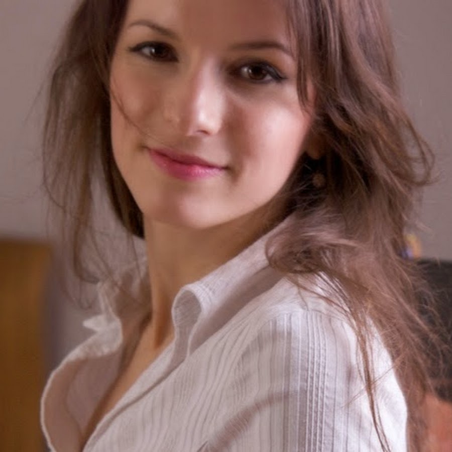 AKedOLRnS27GnSzI6fkDPCG5-5Y17_jpDb1sg2KiVW4g=s900-c-k-c0x00ffffff-no-rj