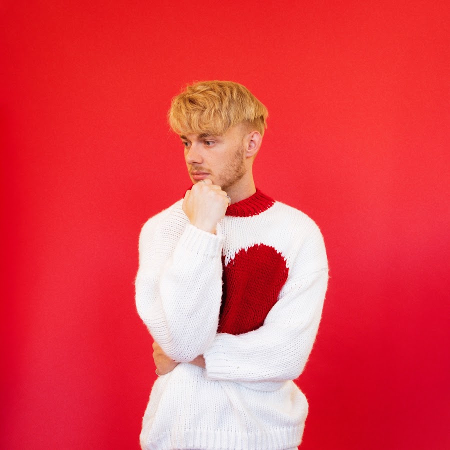 AKedOLRx3TxOZvfJCuRl7qE549He-R_sqtOzG5_RGg6gcw=s900-c-k-c0x00ffffff-no-rj