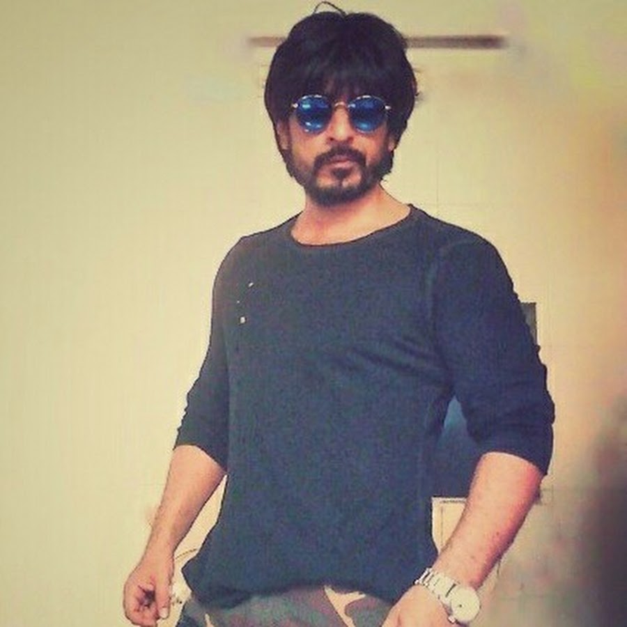 Ibrahim Qadri: SRK lookalike recalls being mobbed by fans