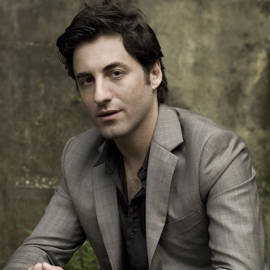 AKedOLSAOGN82r5aKHHdKdn-jSN2p0fp_L7aOxx2w1XolQ=s900-c-k-c0x00ffffff-no-rj