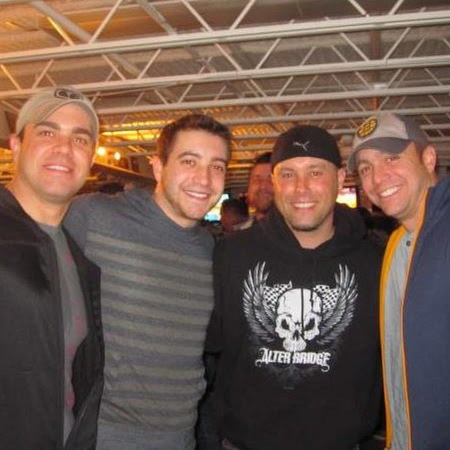 AKedOLSAo0SxgVZT-251UraM353HDuZtmm-l88_UUlFRTQ=s900-c-k-c0x00ffffff-no-rj