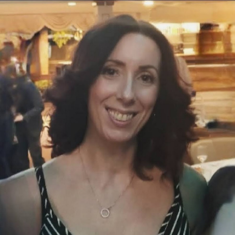 AKedOLSLv2IZds66J3ZkKmqNSA-EZcarHVYVGceKj0J18sA=s900-c-k-c0x00ffffff-no-rj