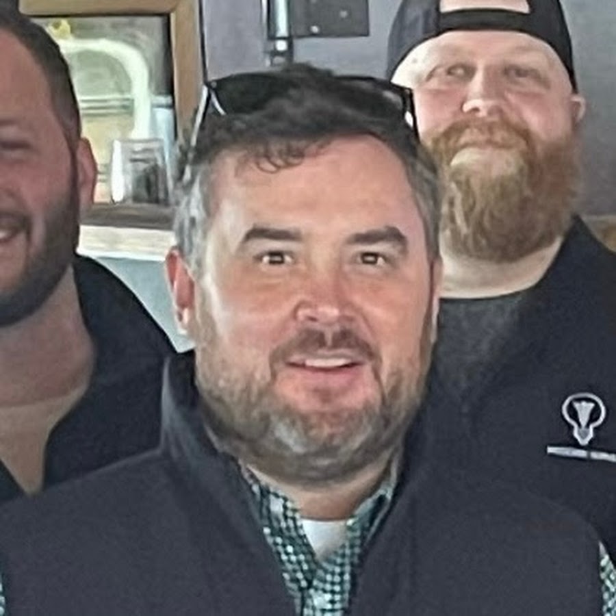 AKedOLSO5FIzr9Cm00_760gDB1DmytjJY34ryVq8dmtliOg=s900-c-k-c0x00ffffff-no-rj