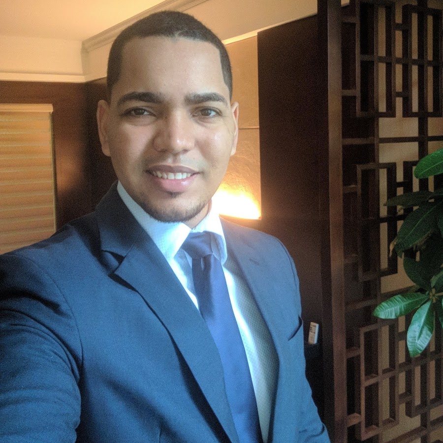 AKedOLSXHfMFJ4I-qcx4F21ETMLP0TvdP_ozibfOf1zxlQ=s900-c-k-c0x00ffffff-no-rj