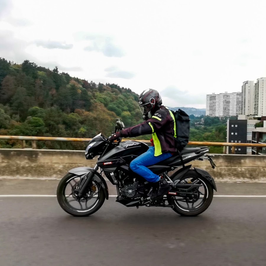 AKedOLSYy1_pDQCiFFEovnI83eLZzTq4OAz3Ua-OnTECNw=s900-c-k-c0x00ffffff-no-rj