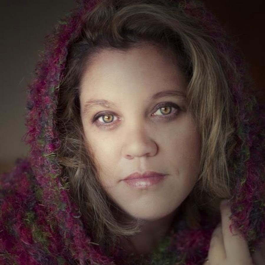 AKedOLSjUXxmRAN9mwtK00ICLfVkEmHqNFyBPWqoXRgD=s900-c-k-c0x00ffffff-no-rj