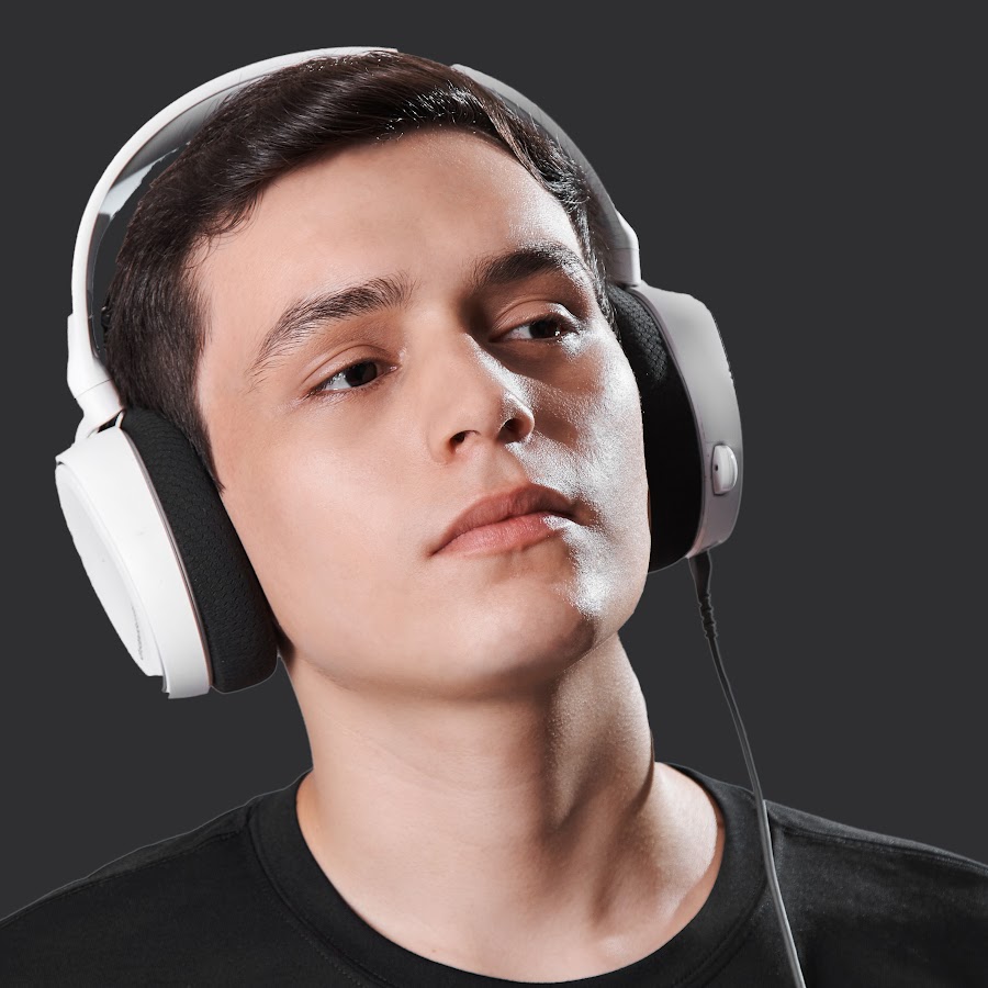 AKedOLSpaeyhN1BFeAcXGCY5RW6vbXXO2oqaBkRXNqVD=s900-c-k-c0x00ffffff-no-rj