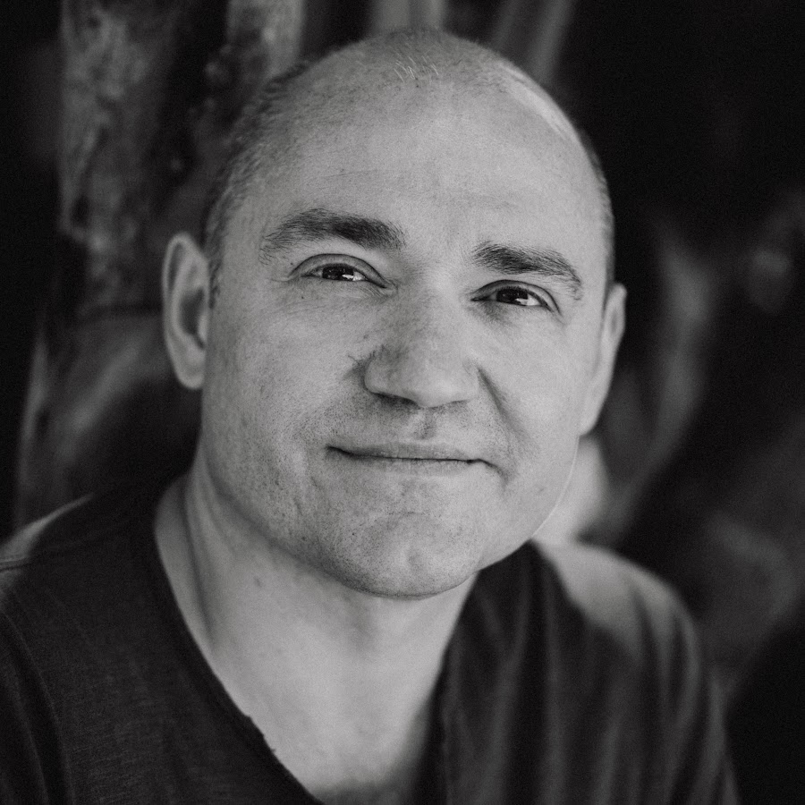 AKedOLStX19buD4BLiYoNa4JZKFg07fUCU0hqUFEckdecw=s900-c-k-c0x00ffffff-no-rj