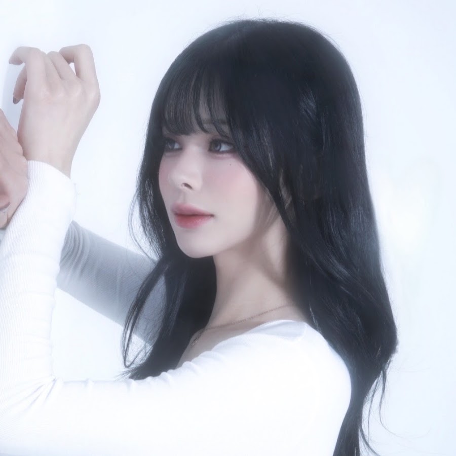 AKedOLSzfglqW-SIy-7i8JoUEy90E6yc4a9f-lkKohMcBw=s900-c-k-c0x00ffffff-no-rj