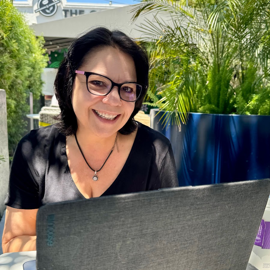 AKedOLT-DYkMBibe-5R98sKJ1Ya-X6IwPgVgxPWQ6_V2eQ=s900-c-k-c0x00ffffff-no-rj